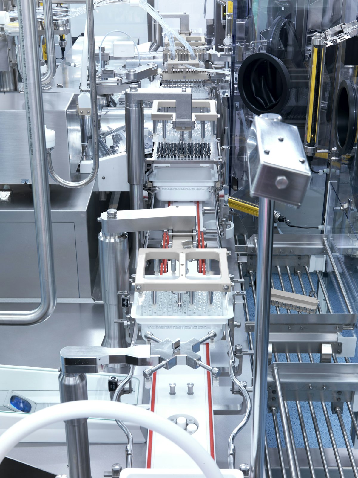 Vetter’s new commercial filling line validated and ready for cGMP ...