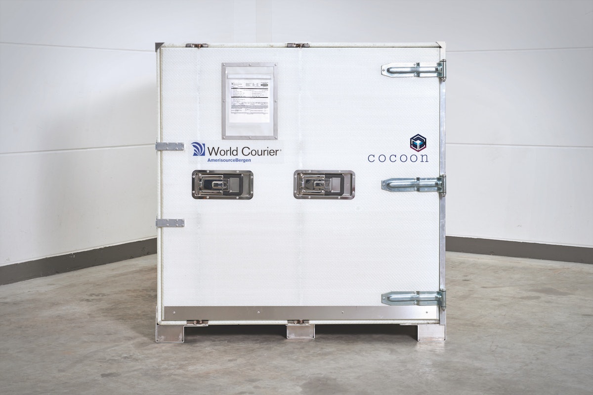 World Courier: Passive Pallet Shipper | Healthcare Packaging