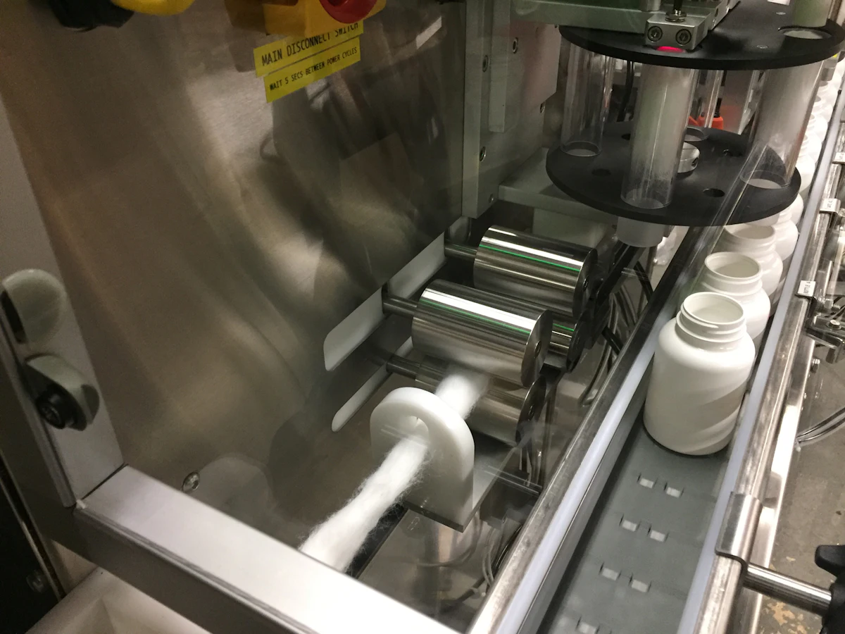 Cotton Inserter Automatically Separates Roll Cotton Into Pieces Without ...